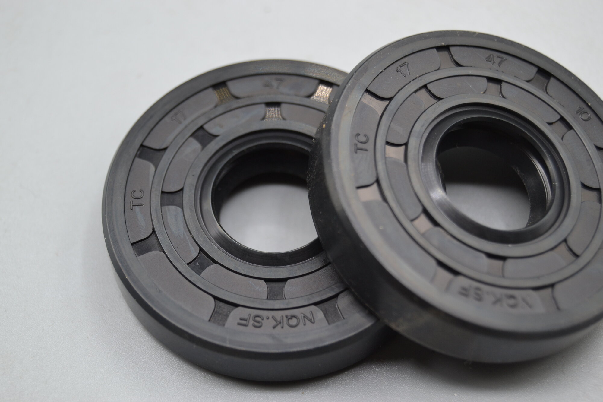 Манжеты сальники 17х47х10, (2шт)