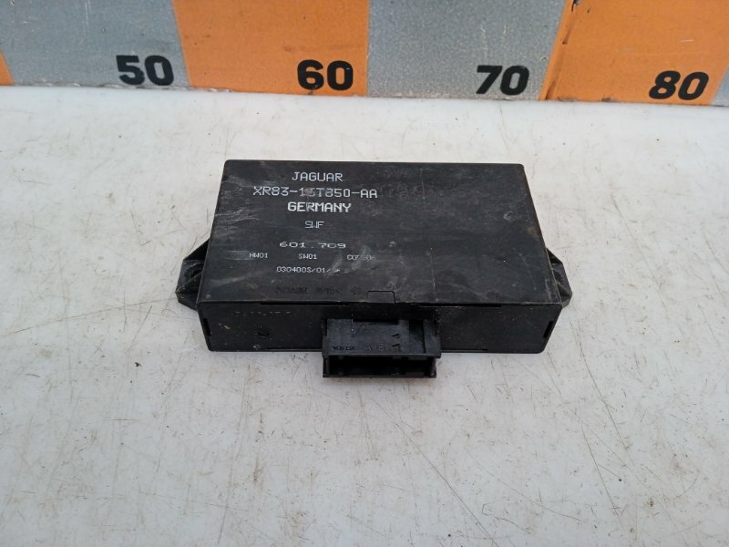 Б/У Ягуар С-тайп Блок управления парктроником Jaguar S-TYPE 1999 X200 303369 JAGUAR арт. XR8315T850AA