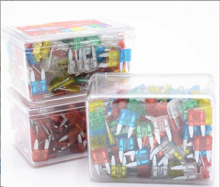 Набор автомобильных предохранителей на 5-40А, ножевой тип, 200 штук