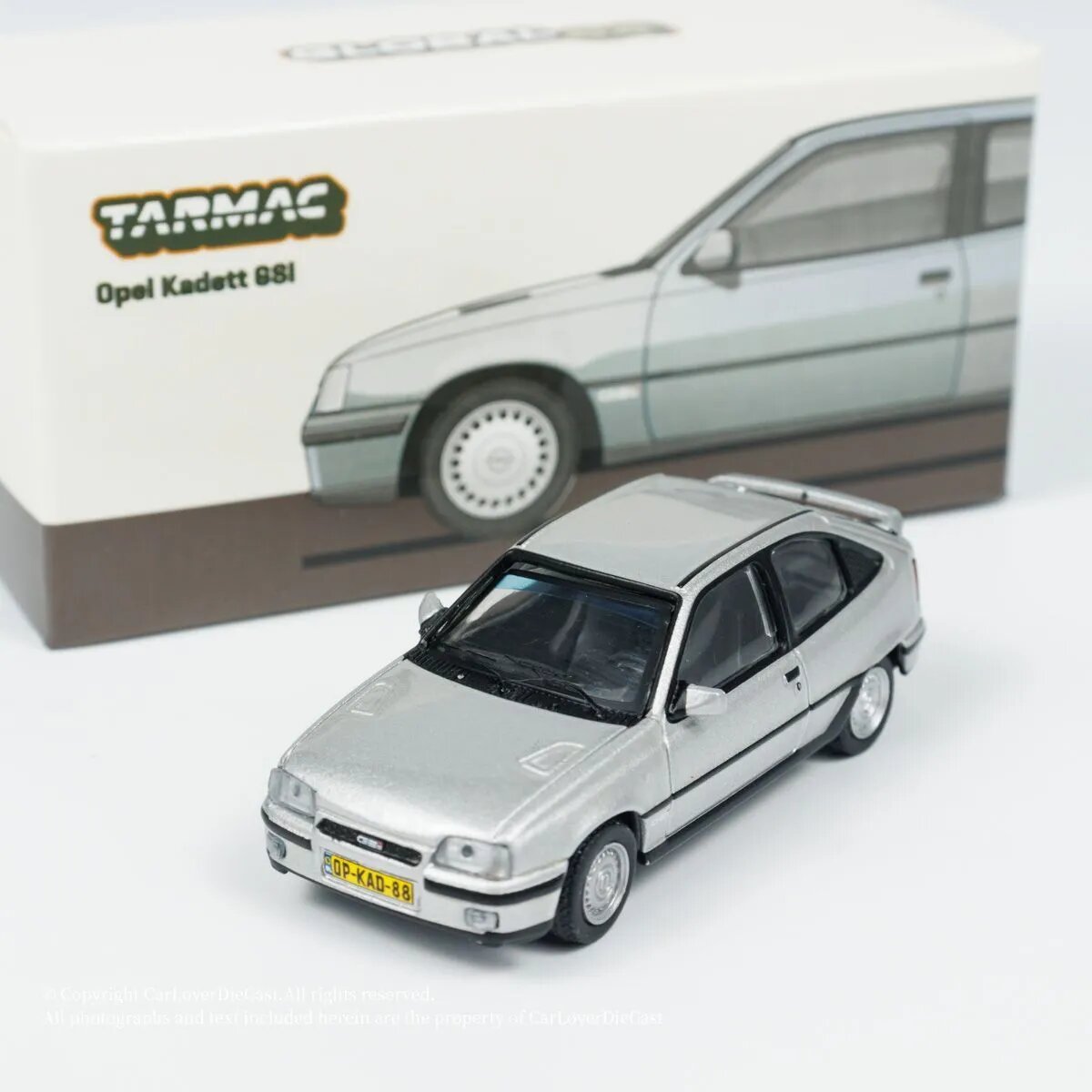 Машинка Tarmac Works TW 1/64 Opel Kadett GSi Silver Die-cast Alloy Car Model Collection Display Gift