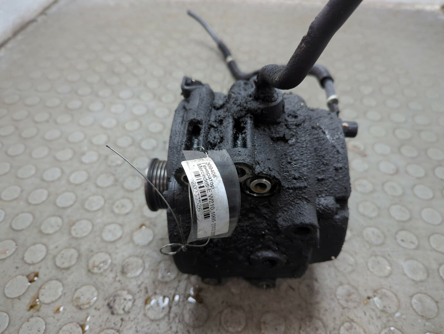 Генератор Mercedes E W210 Б/У