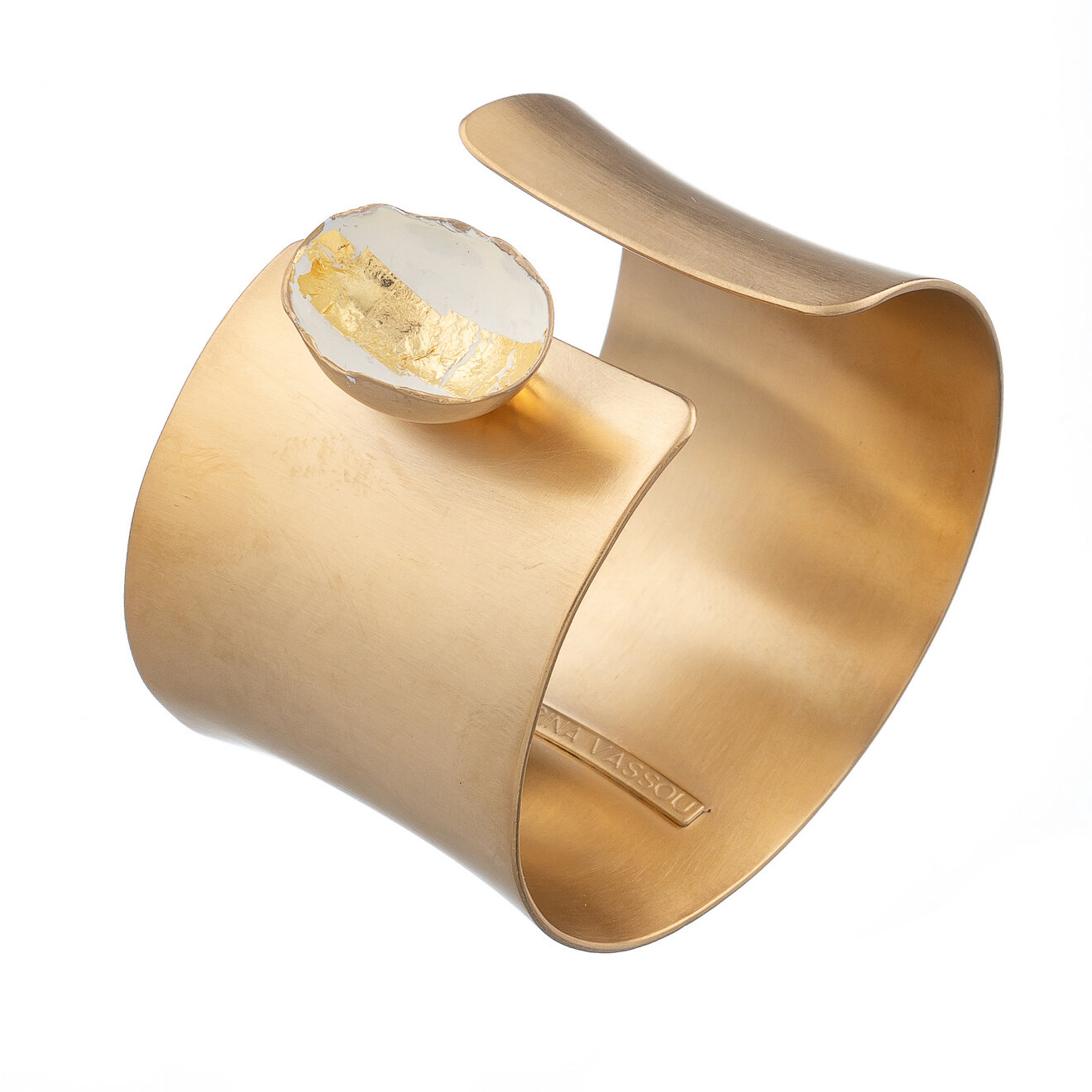 Незамкнутый браслет