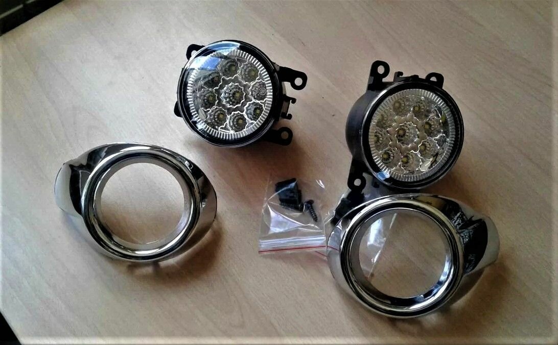Противотуманные фары LED диодные ПТФ c хромированными накладками на Форд Фокус 3 (2011-2014 г. в.)