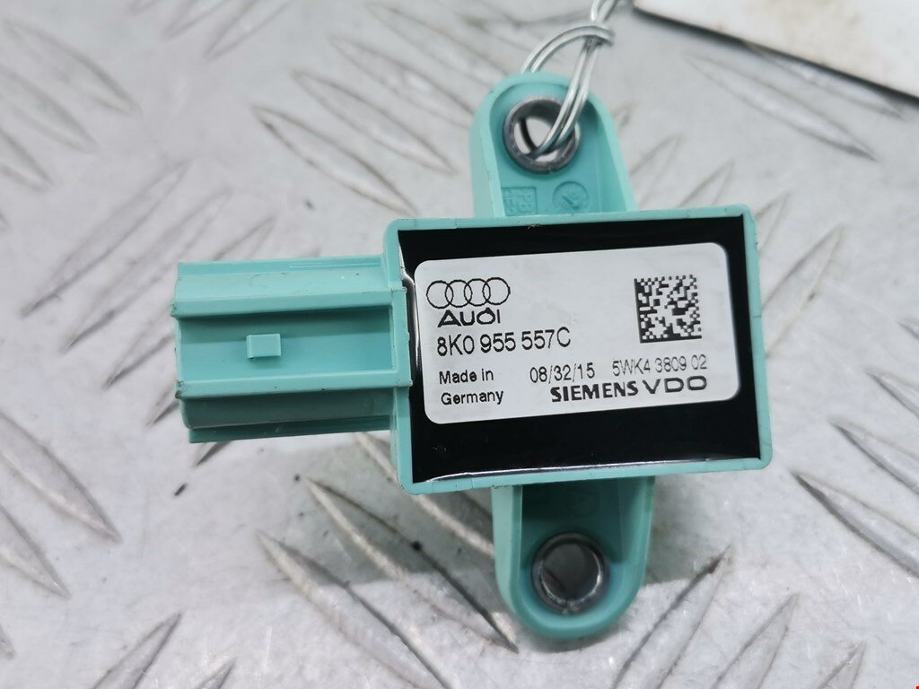 Датчик удара Audi A4 B8 8K0955557C арт. 2165566