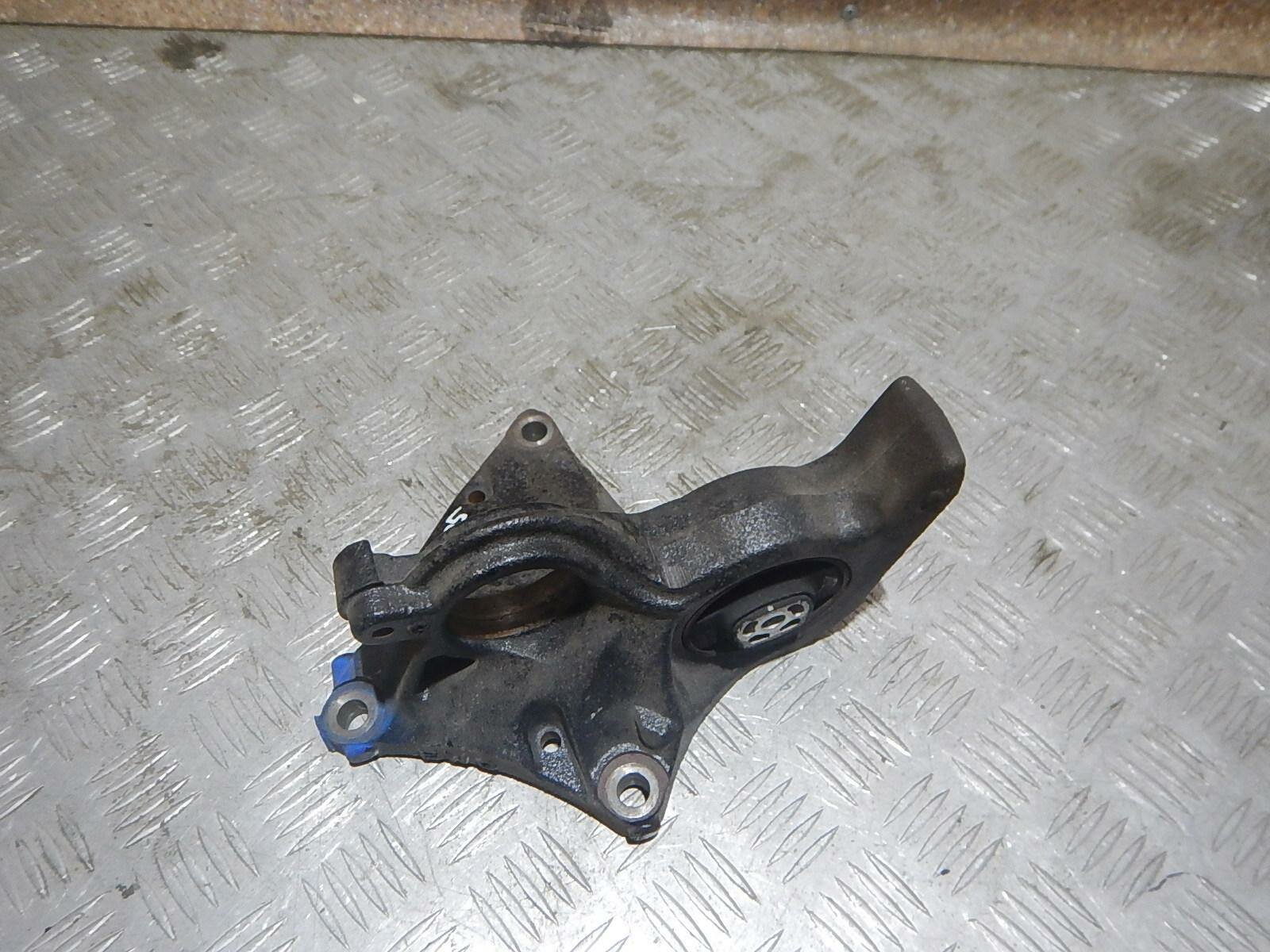 Б/У Кронштейн, Citroen (Ситроен)-C5 (-05) CITROEN C5 (00-05) Промежуточного вала, 2,0 Бензин Без повреждений. 370405 Peug...