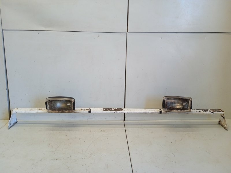 Б/У верхняя, на крышу, Исузу Эльф Фара противотуманная Isuzu Isuzu NQR75 (Elf) 2008 N-series 160734 ISUZU арт. 897164344M