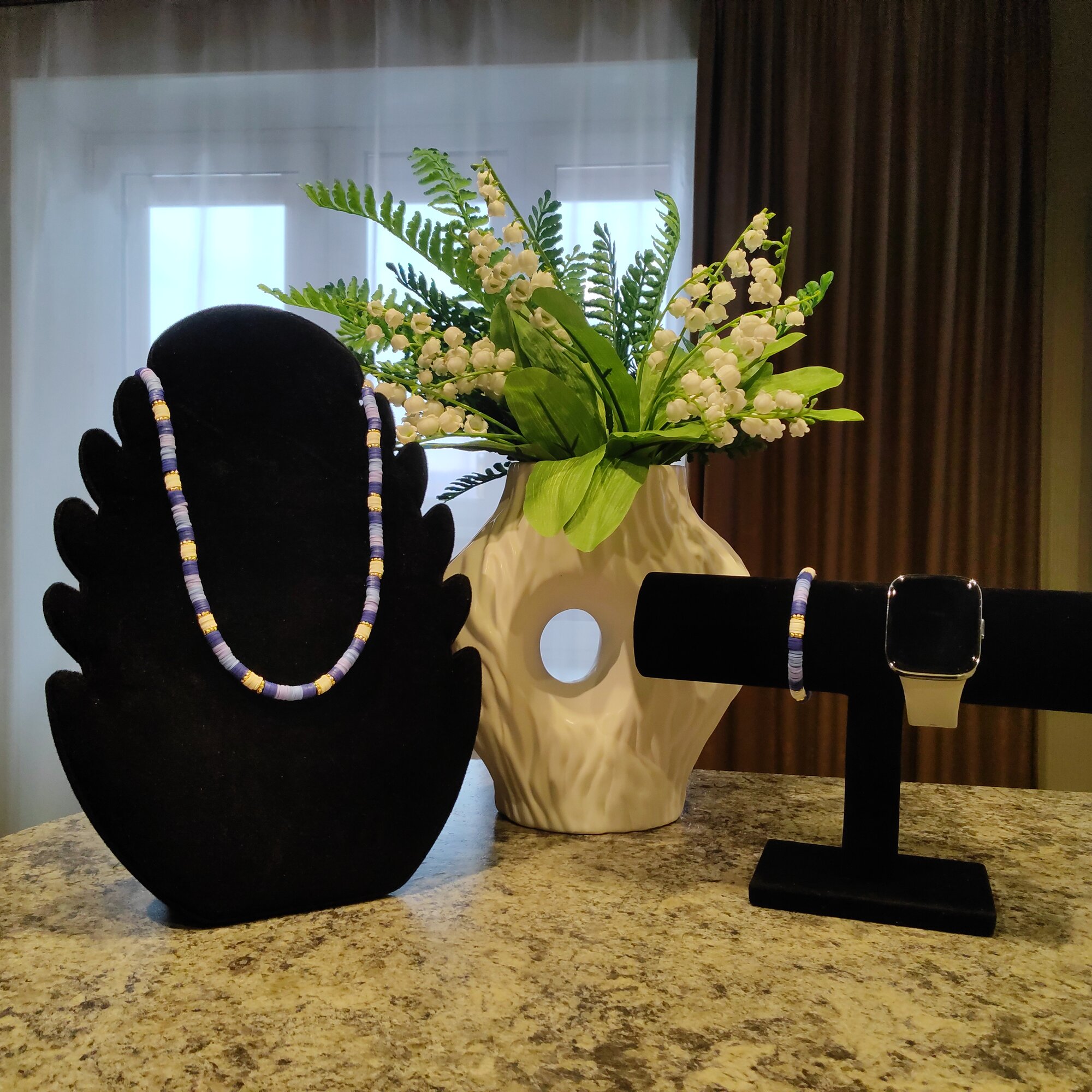 Комплект бижутерии: браслет, колье