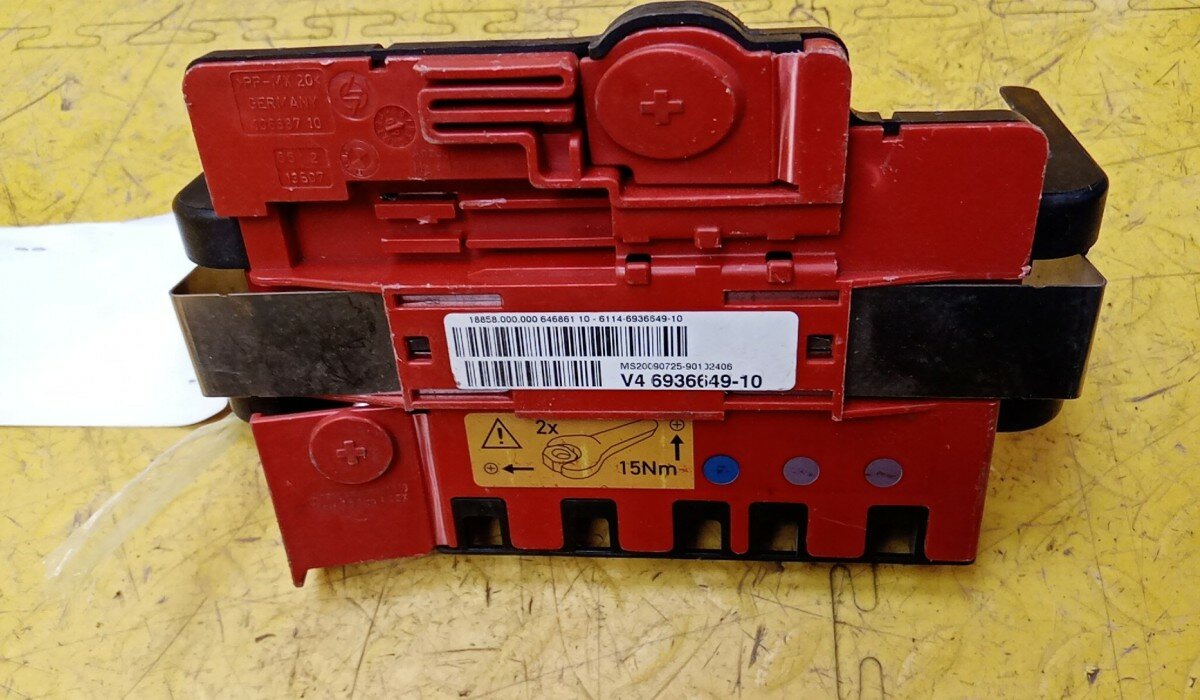 Блок предохранителей 3-серия E90,91,92,93 BMW 61146936649