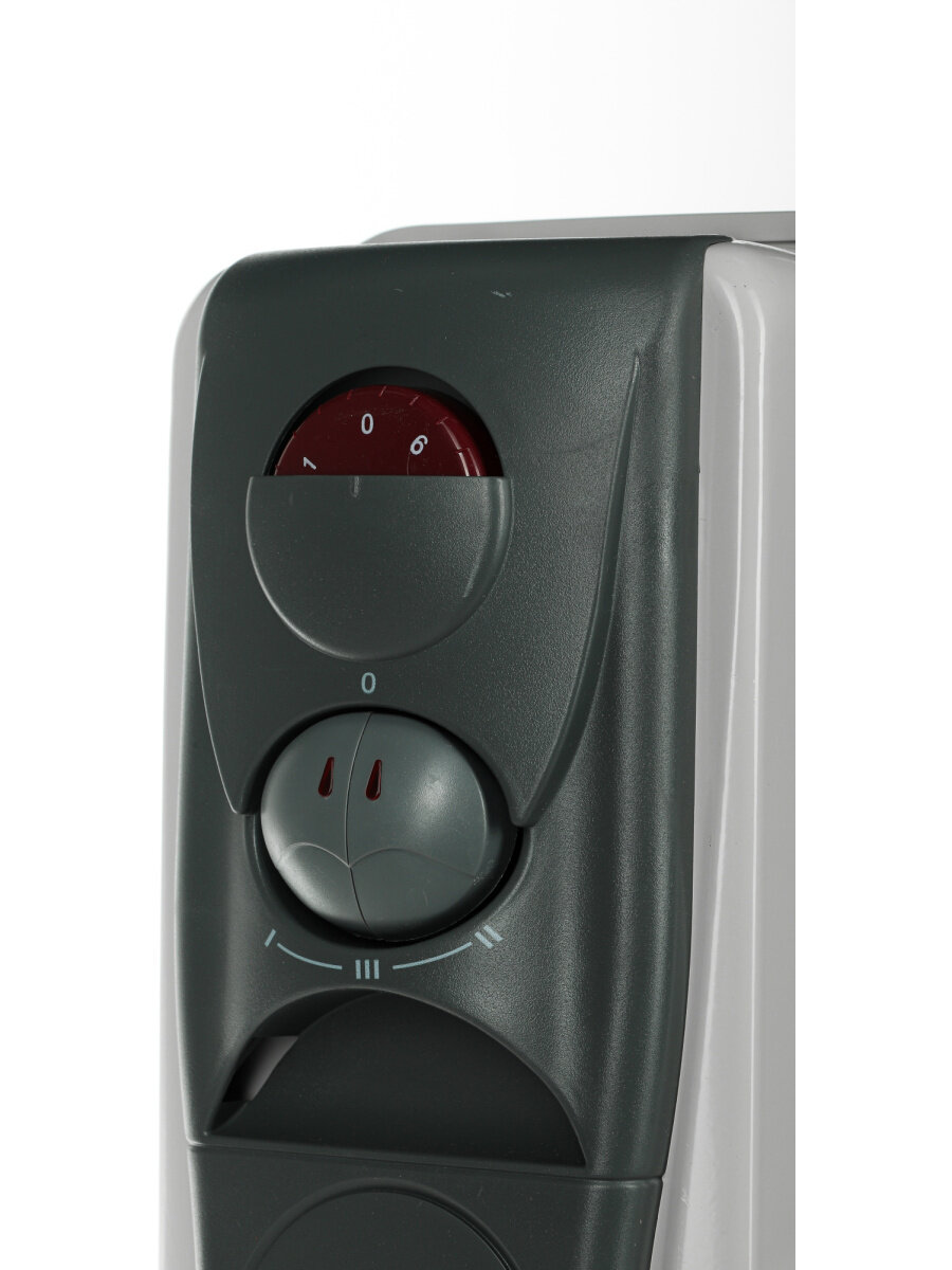 Масляный радиатор Ресанта ОМ-9АВ, белый, 2400 Вт, площадь обогрева 30 м2