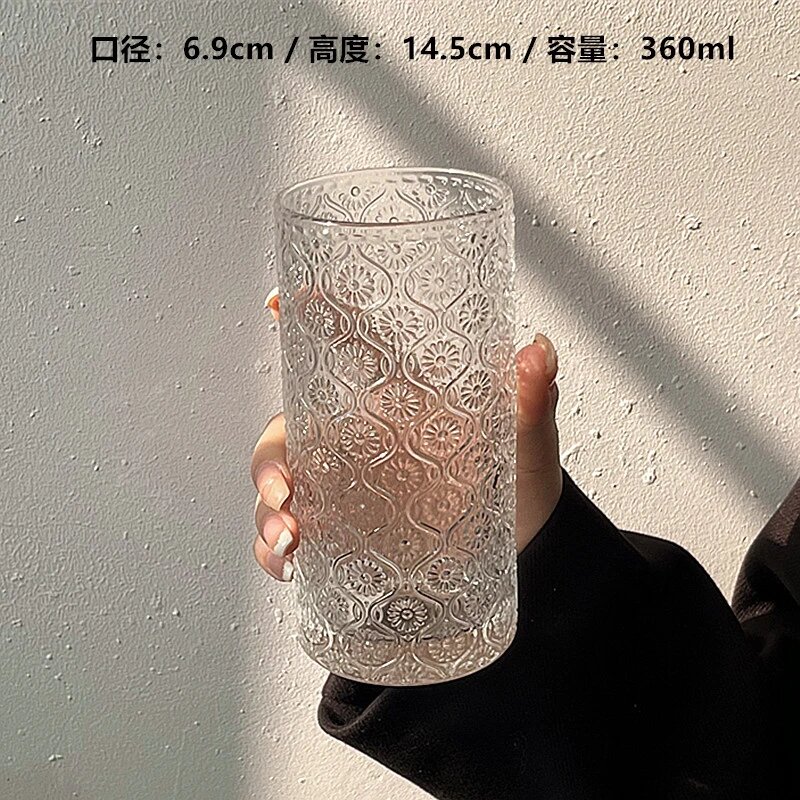 Прозрачные бокалы из стекла с рисунком бегонии