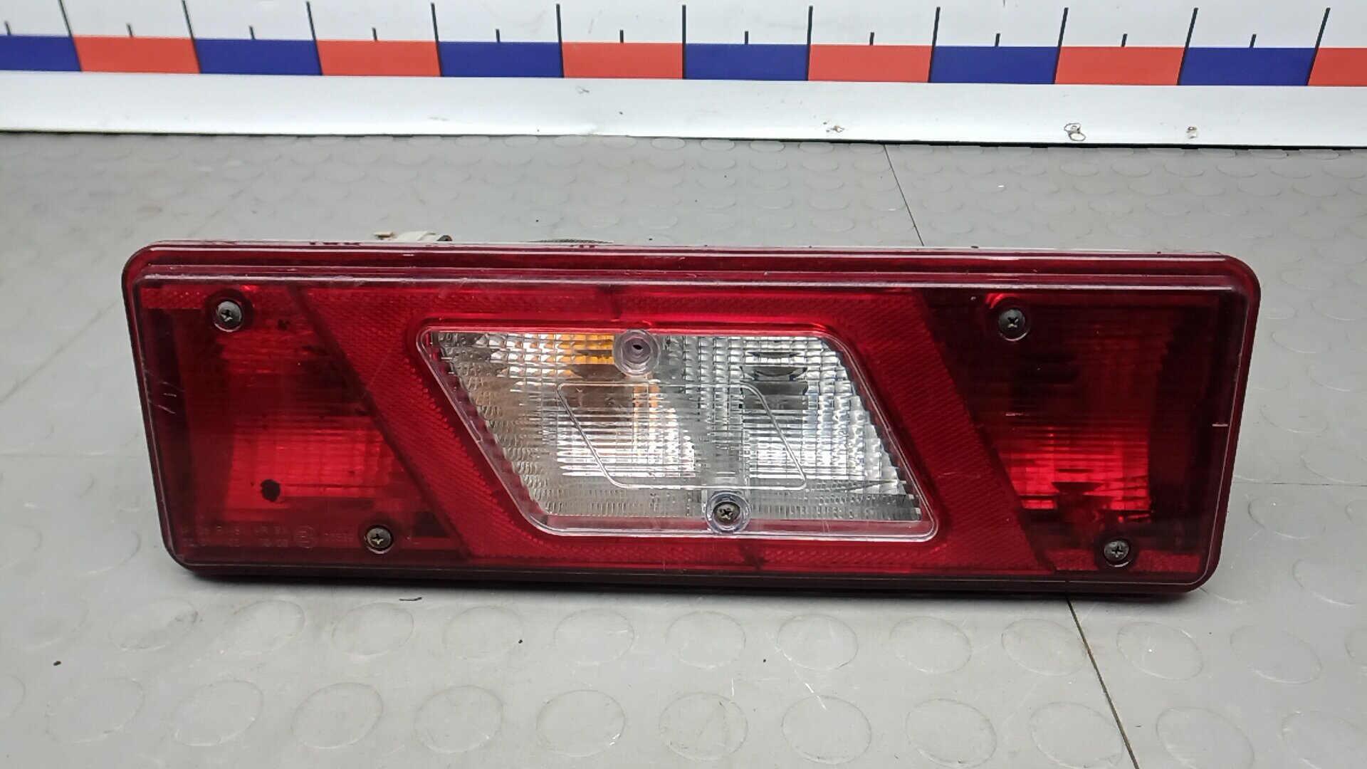 Фонарь задний левый FORD TRANSIT 8