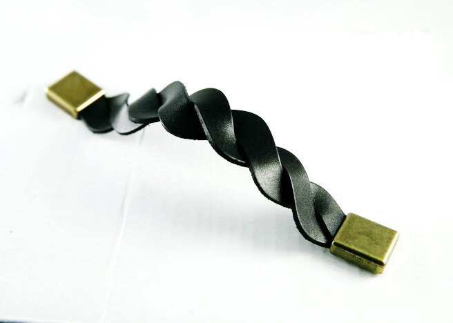 Комплект 4 ручек мебельных скоб 96 мм zebra античная бронза/чёрная кожа