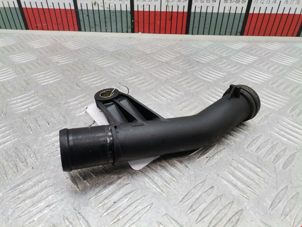 Патрубок охлаждения Renault Espace 3 8200713678 арт. 2098850