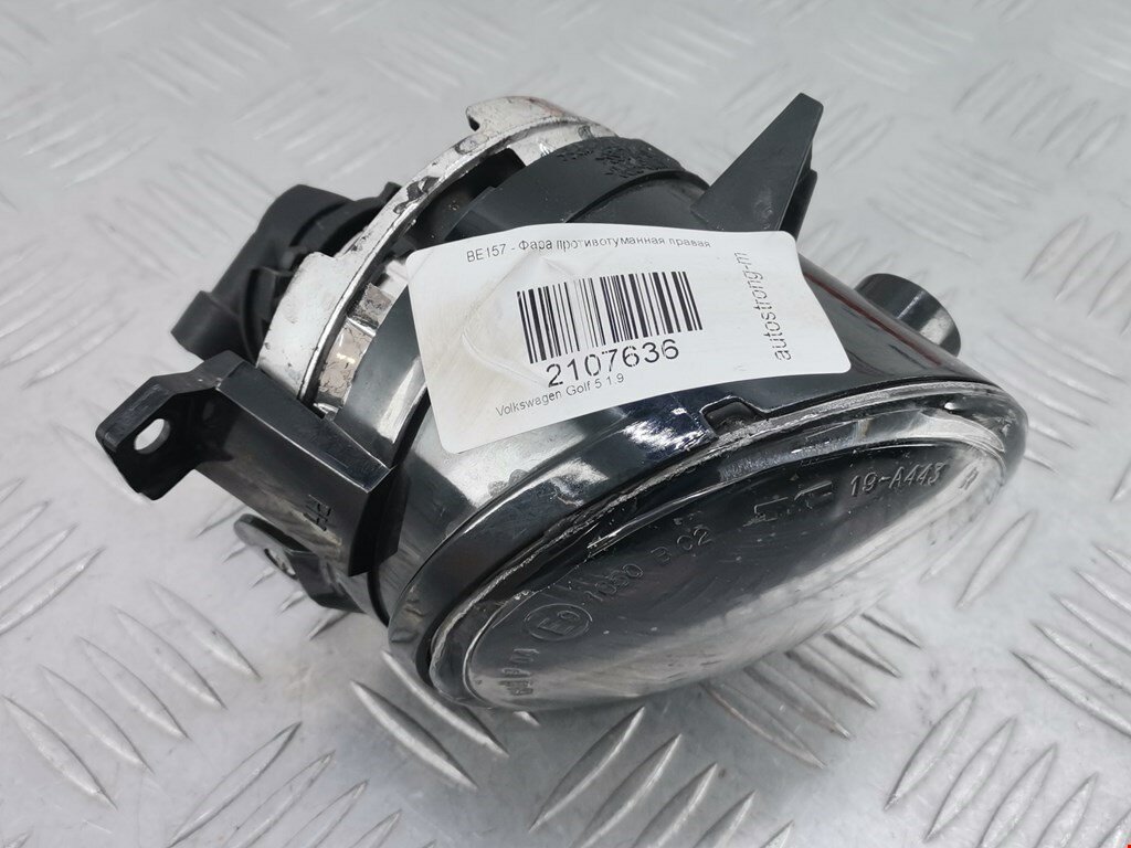 Фара противотуманная правая Volkswagen Golf 5 арт. 2107636
