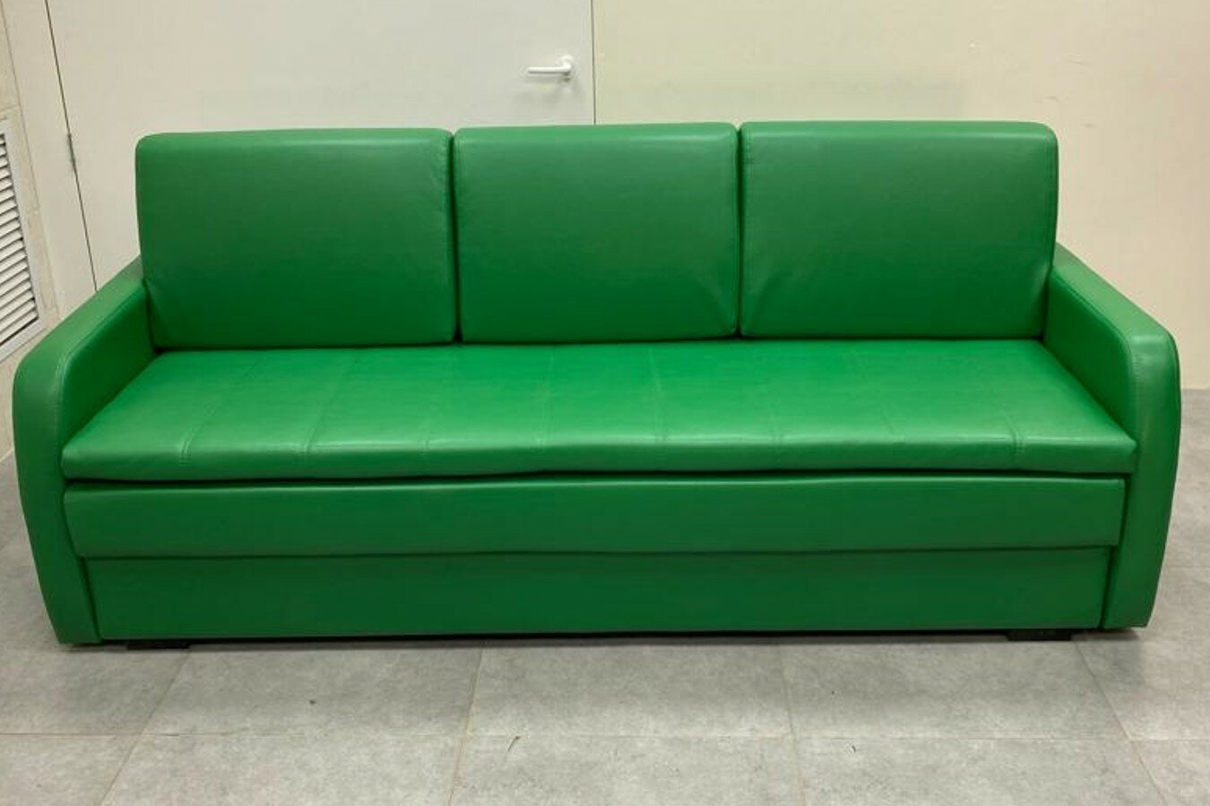 Прямой диван Флоренция Bosco 10 Экокожа с топпером, еврокнижка, 220х85х78 см, с ящиком для белья