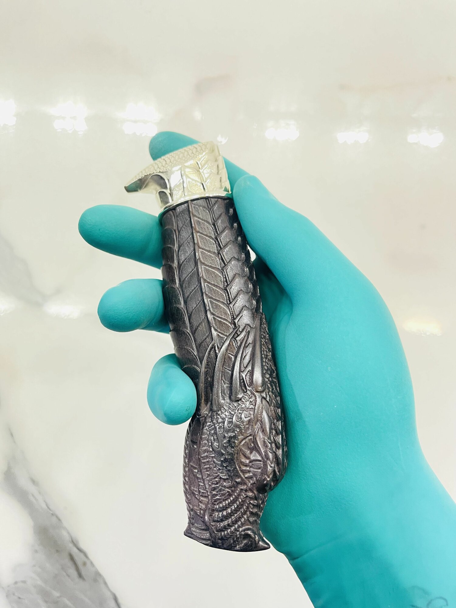 Рукоять для ножа- Дракон в комплекте с гардой. Материалы: Рукоять- дерево черный граб. Гарда- мельхиор