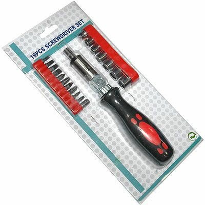 Отвертка реверсивная с набором бит и головок 19пр