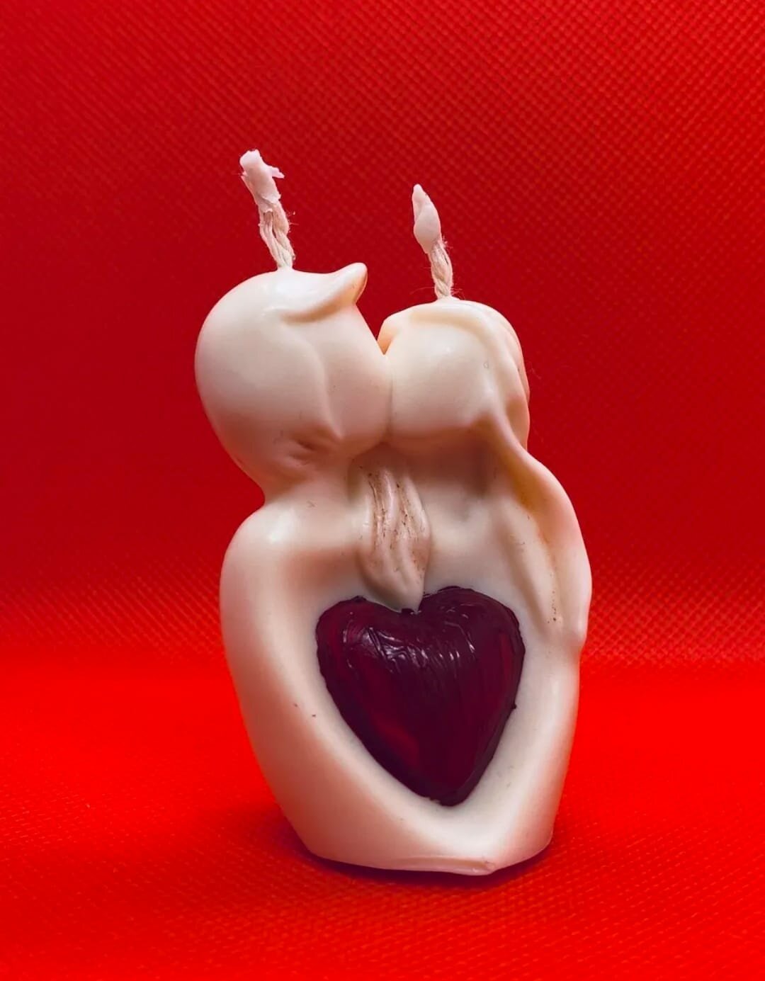 Форма силиконовая для свечей, мыла, гипса, смолы, бетона "Влюбленные с сердцем" высота свечи 4*1,8 см, вес 15 грамм