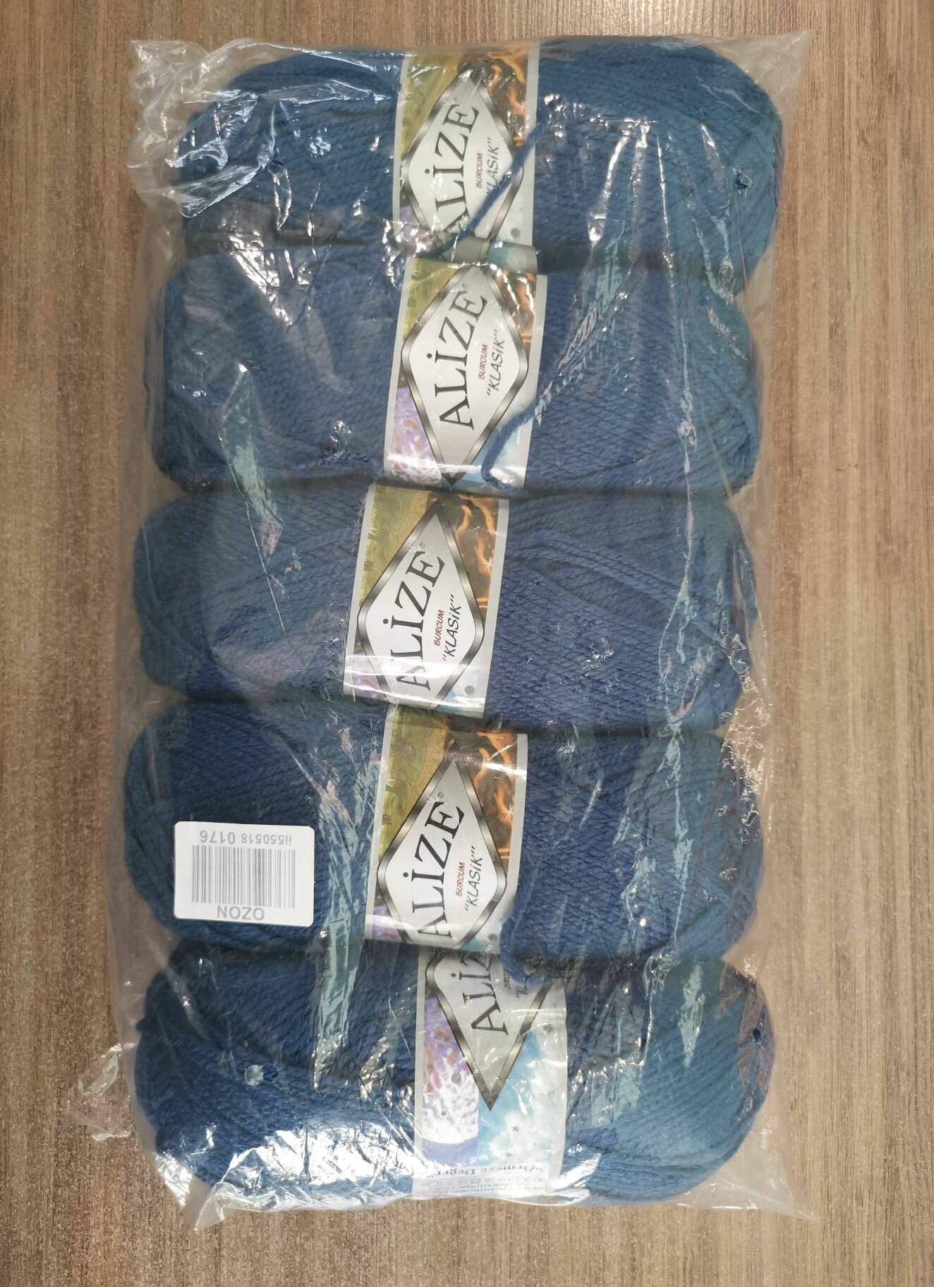 Буркум классик Burcum klasik упаковка 5 мотков 100 г. 210 м. 100% акрил цвет 279 джинс