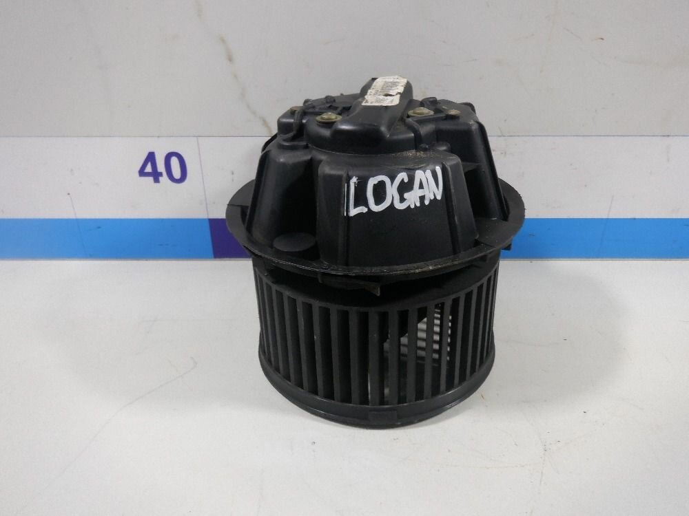 Моторчик отопителя Renault Logan 272106020R