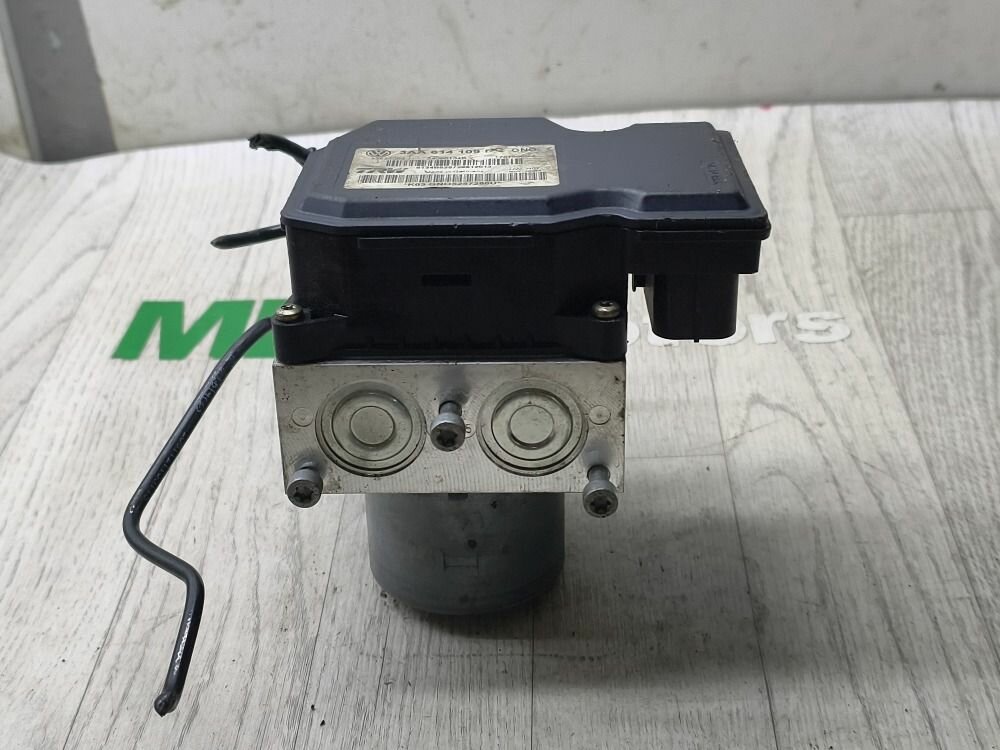 Блок ABS (насос) Volkswagen Passat B7 3AA614109BC