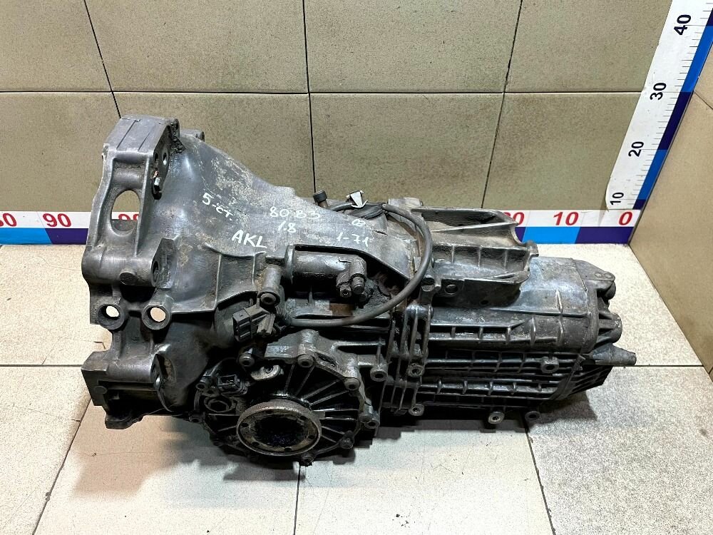 Механическая коробка передач Audi 80 B3 AKL 012300045AX