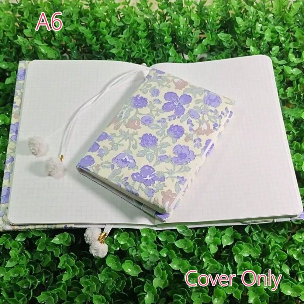 Обложка блокнота формата А6 с Фиолетовый цветочный узор