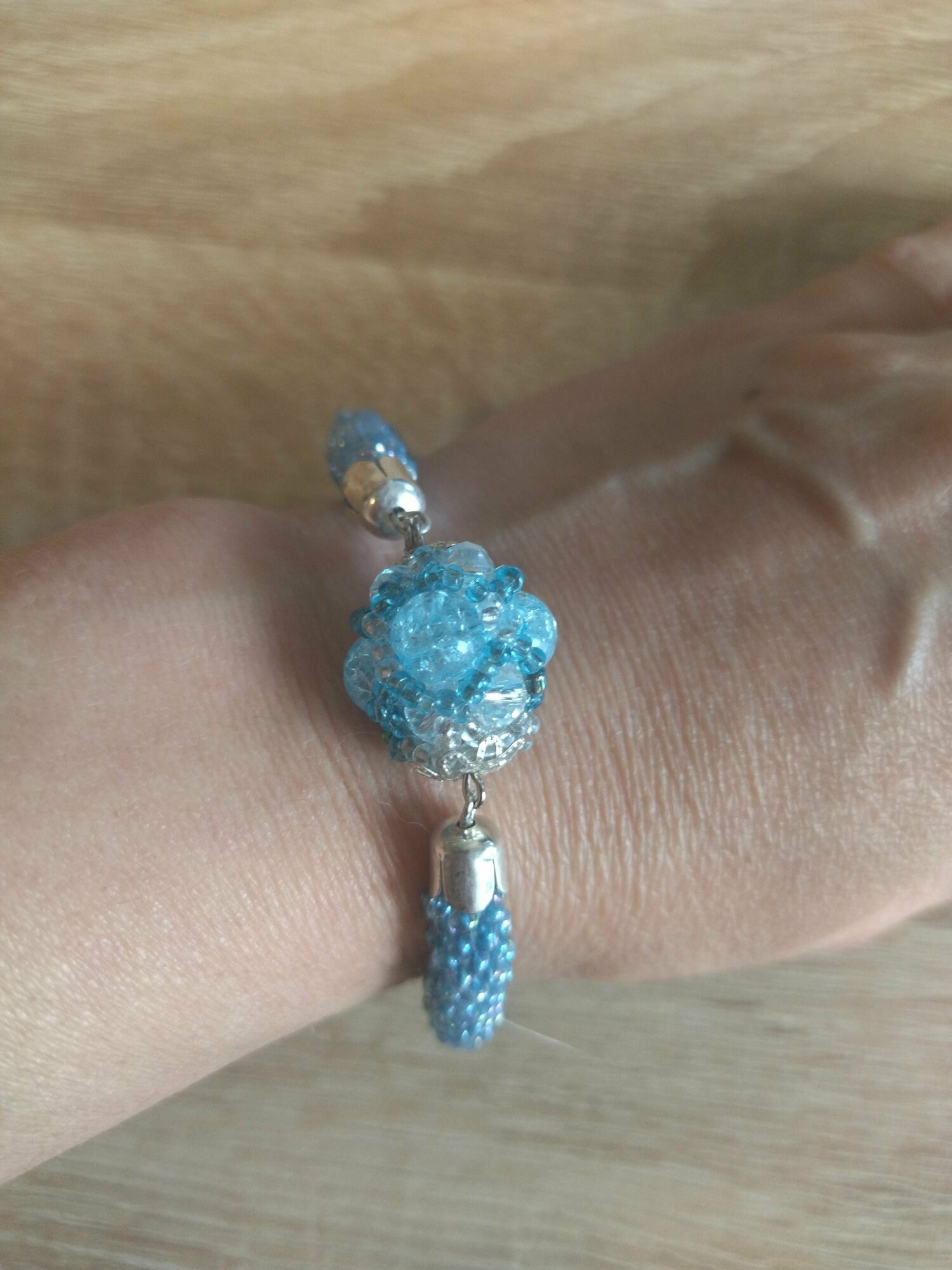 Браслет, бисер