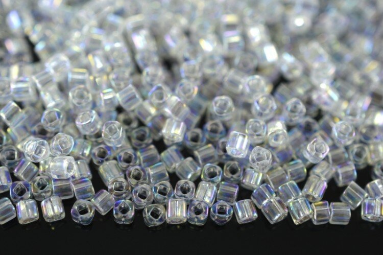 Бисер японский TOHO Cube кубический 1,5мм #0161 хрусталь, радужный прозрачный, 5 грамм