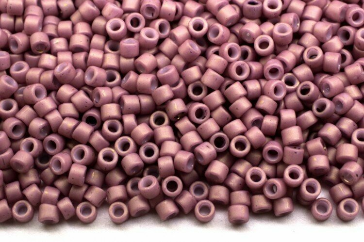Бисер японский TOHO Treasure цилиндрический 11/0 #0766 светлая сирень матовый, непрозрачный пастель, 5 грамм