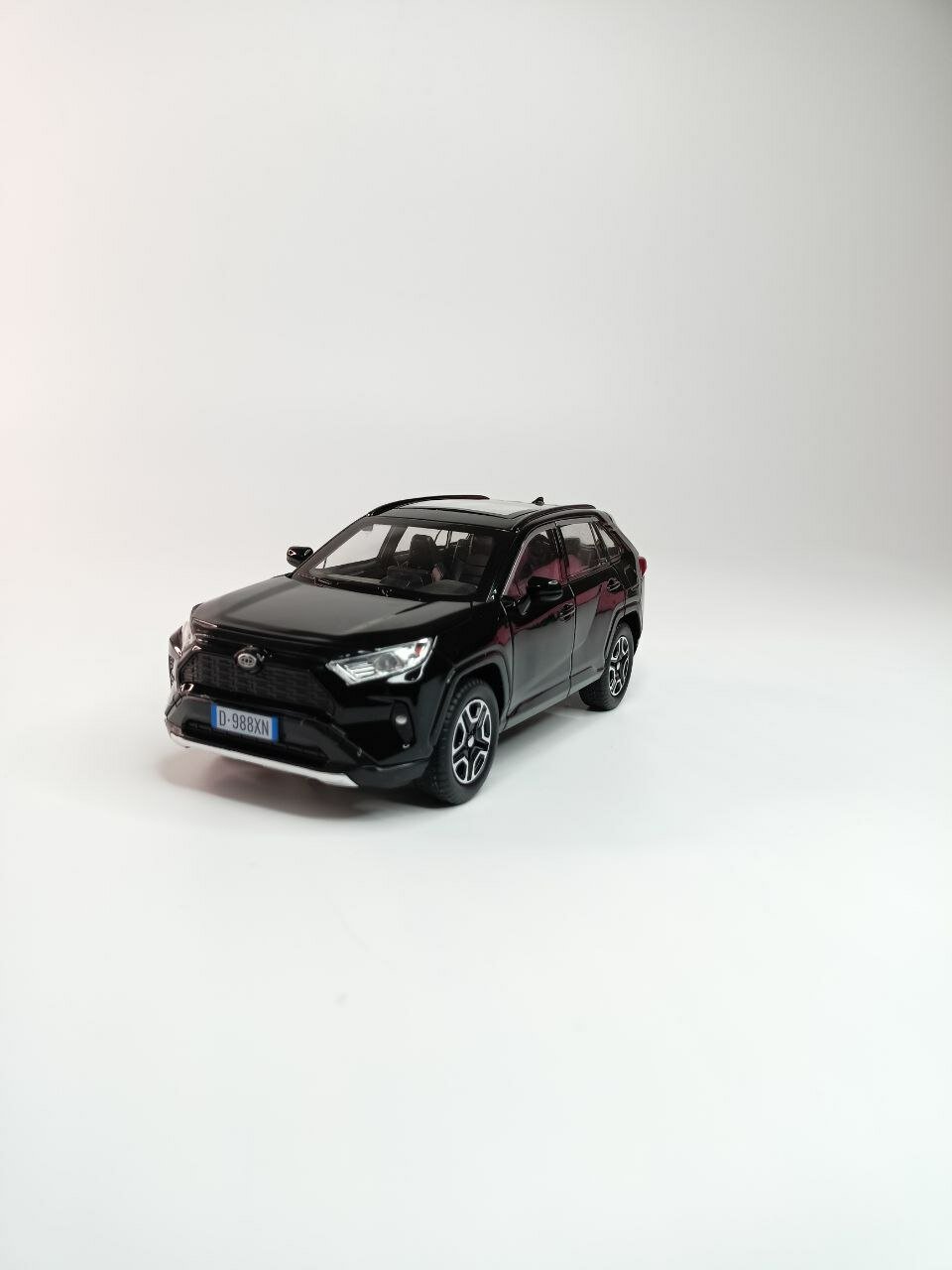 Модель автомобиля Toyota RAV 4 коллекционная металлическая игрушка масштаб 1:24 черная