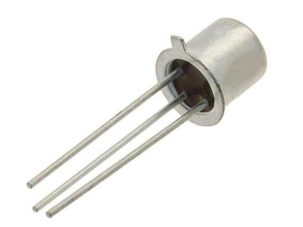 Стабилизатор напряжения TEXAS INSTRUMENTS MC79L05ACLP, IC: стабилизатор напряжения; нерегулируемый; -5В; 0,1А; TO92; THT, 1шт