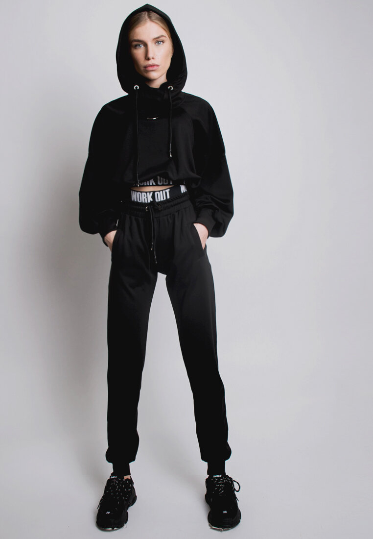 Костюм спортивный