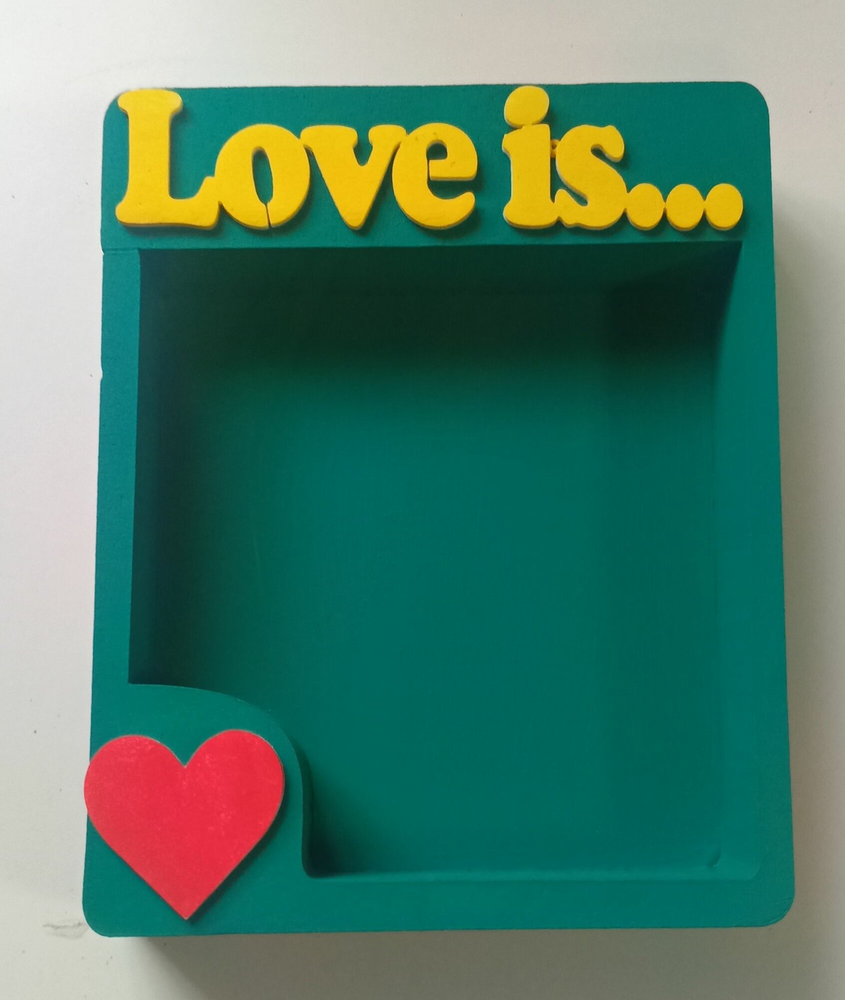 Пенобокс Love is (зелёный)20*25*5