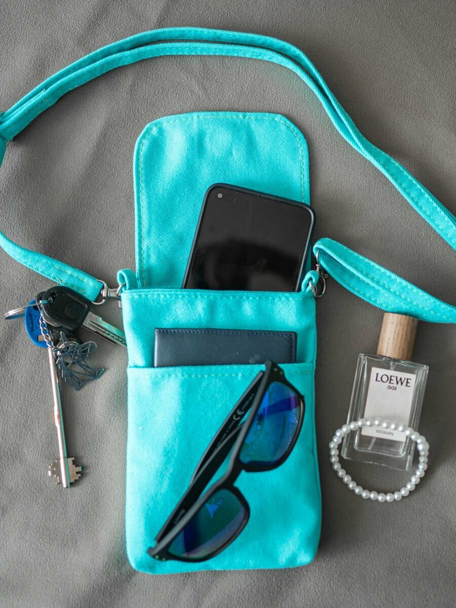 Сумка маленькая через плечо