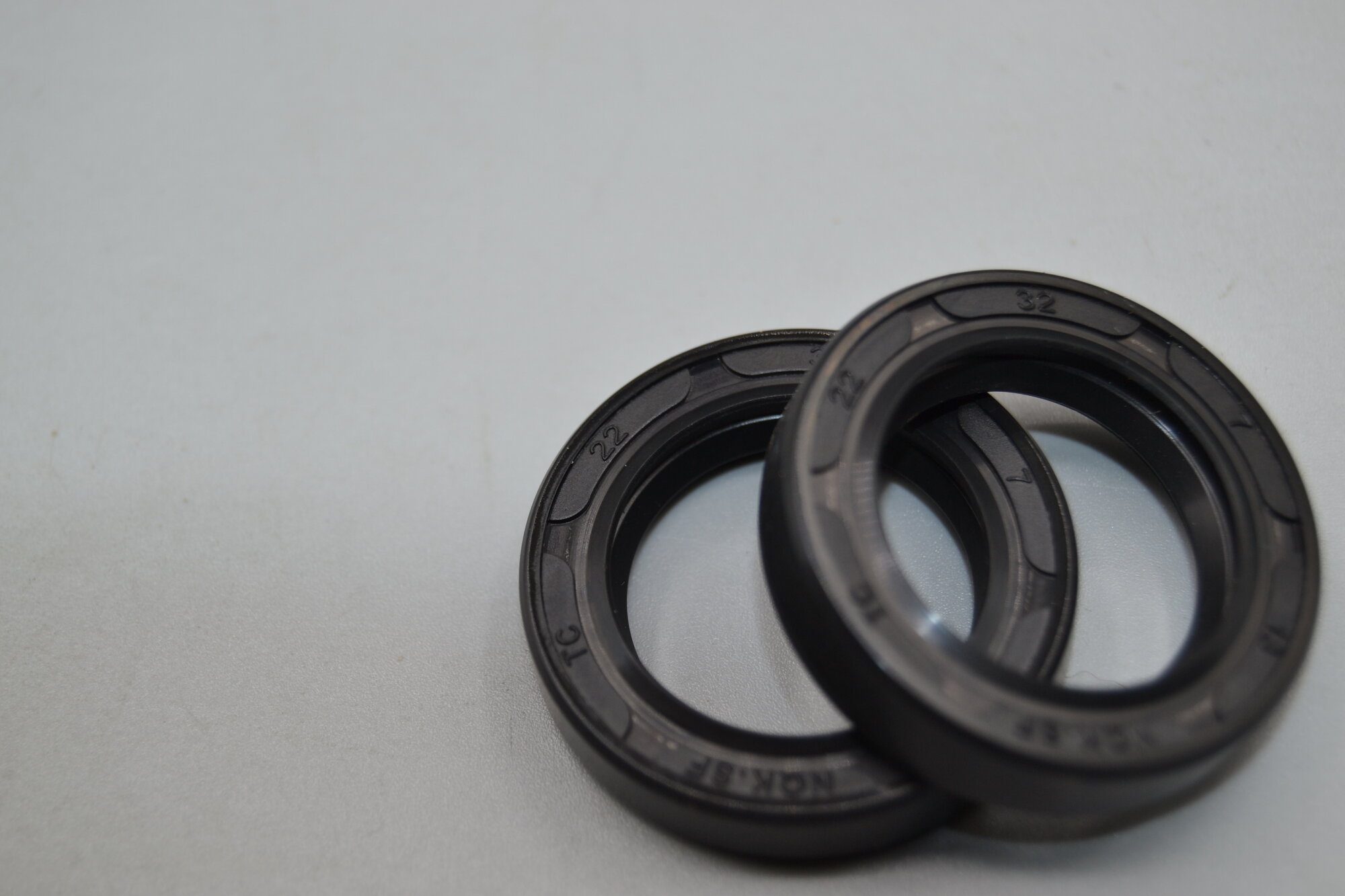 Манжеты сальники 22x32x7, (2шт)