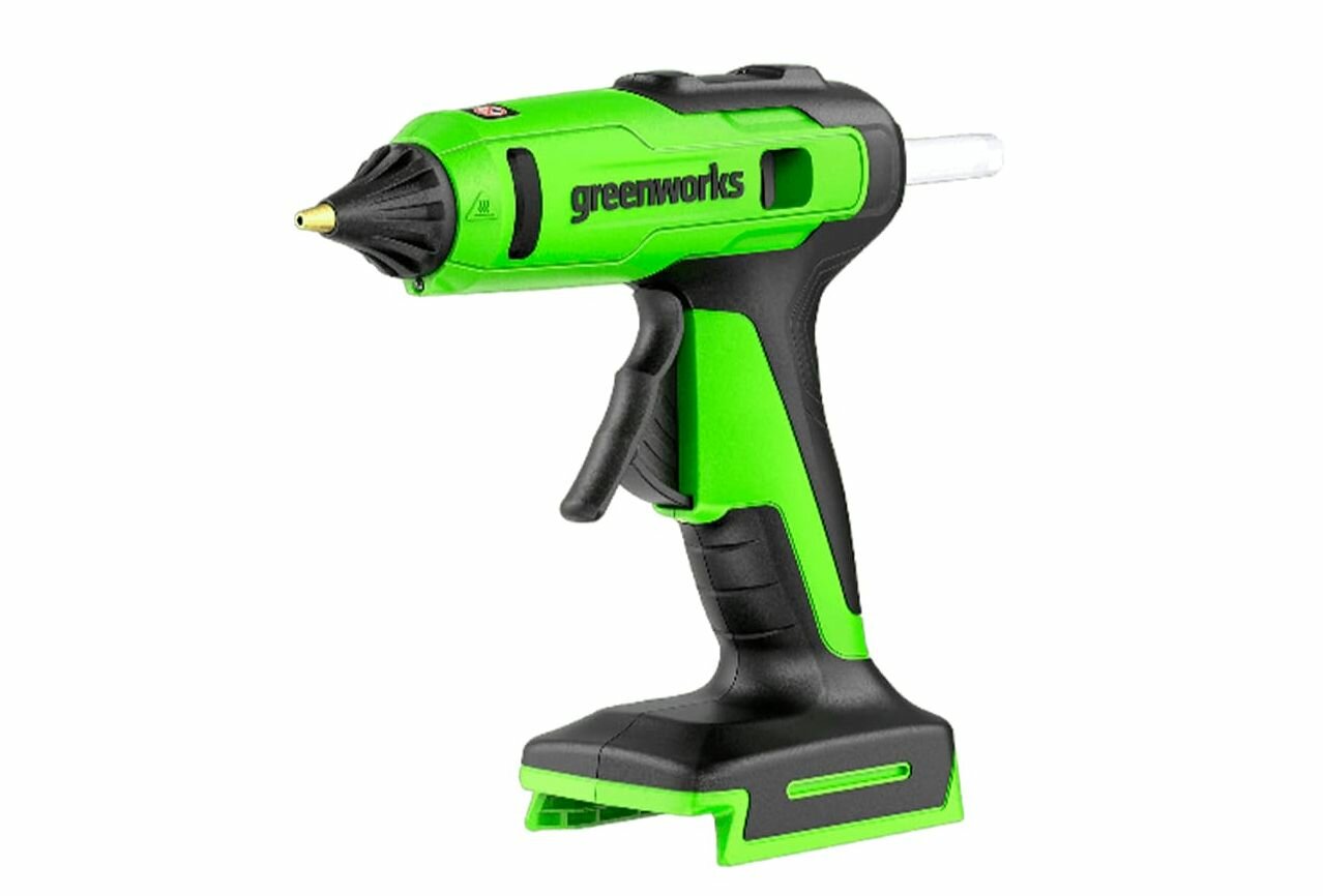 Аккумуляторный пистолет клеевой Greenworks G24GLG, 24V, без АКБ и ЗУ