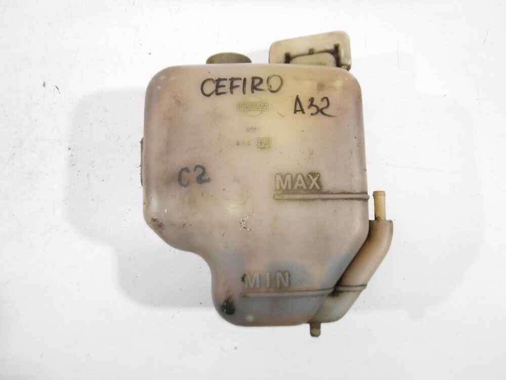 Расширительный бачок Nissan Cefiro A32 2171031U00