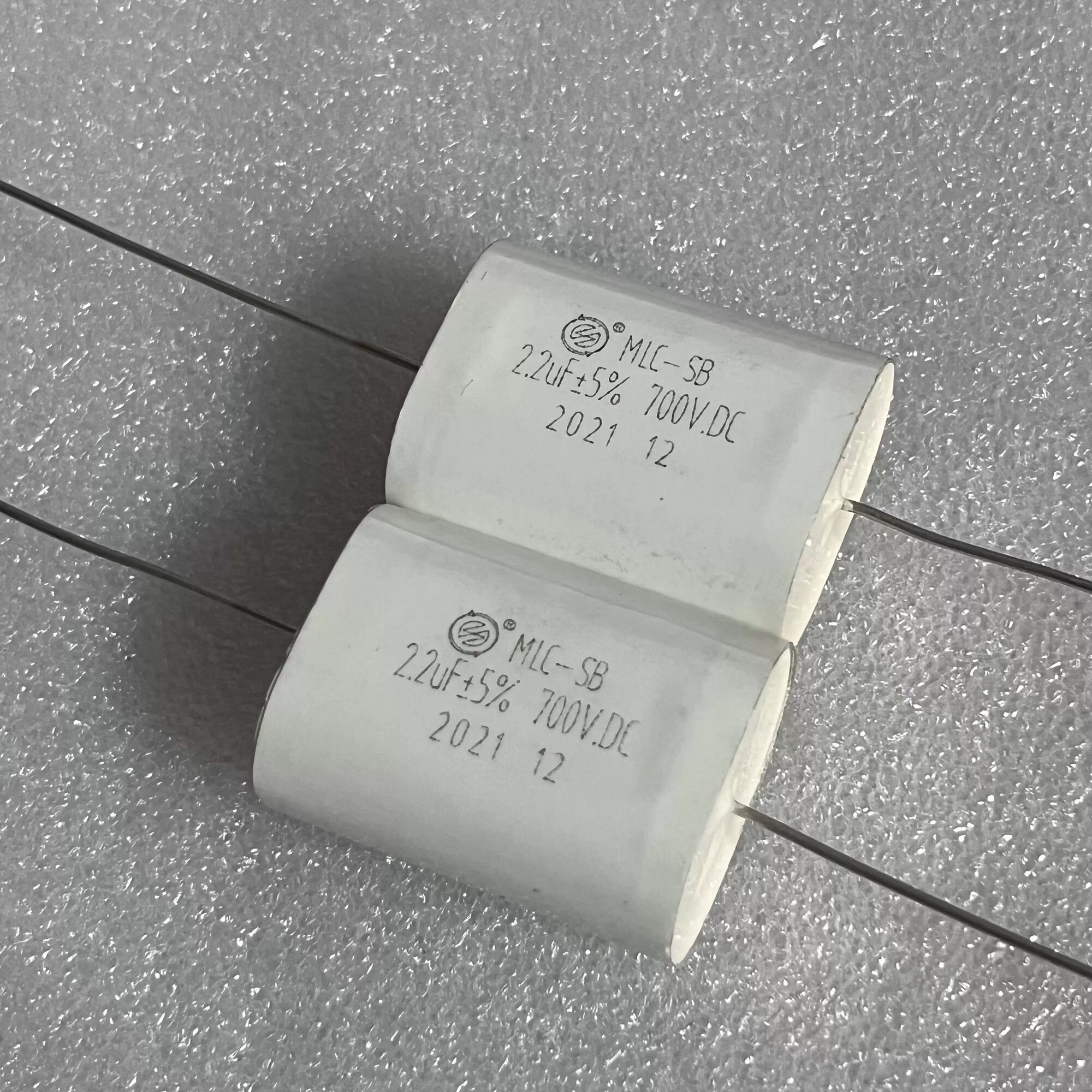 MLC-SB серии 2.2UF 700V DC IGBT Защитный пленочный конденсатор 1pcs price