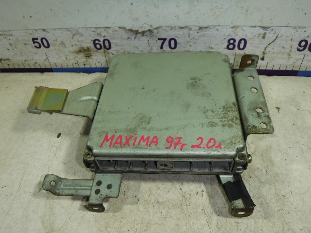 Блок управления двигателем Nissan Maxima A32 2371045U12