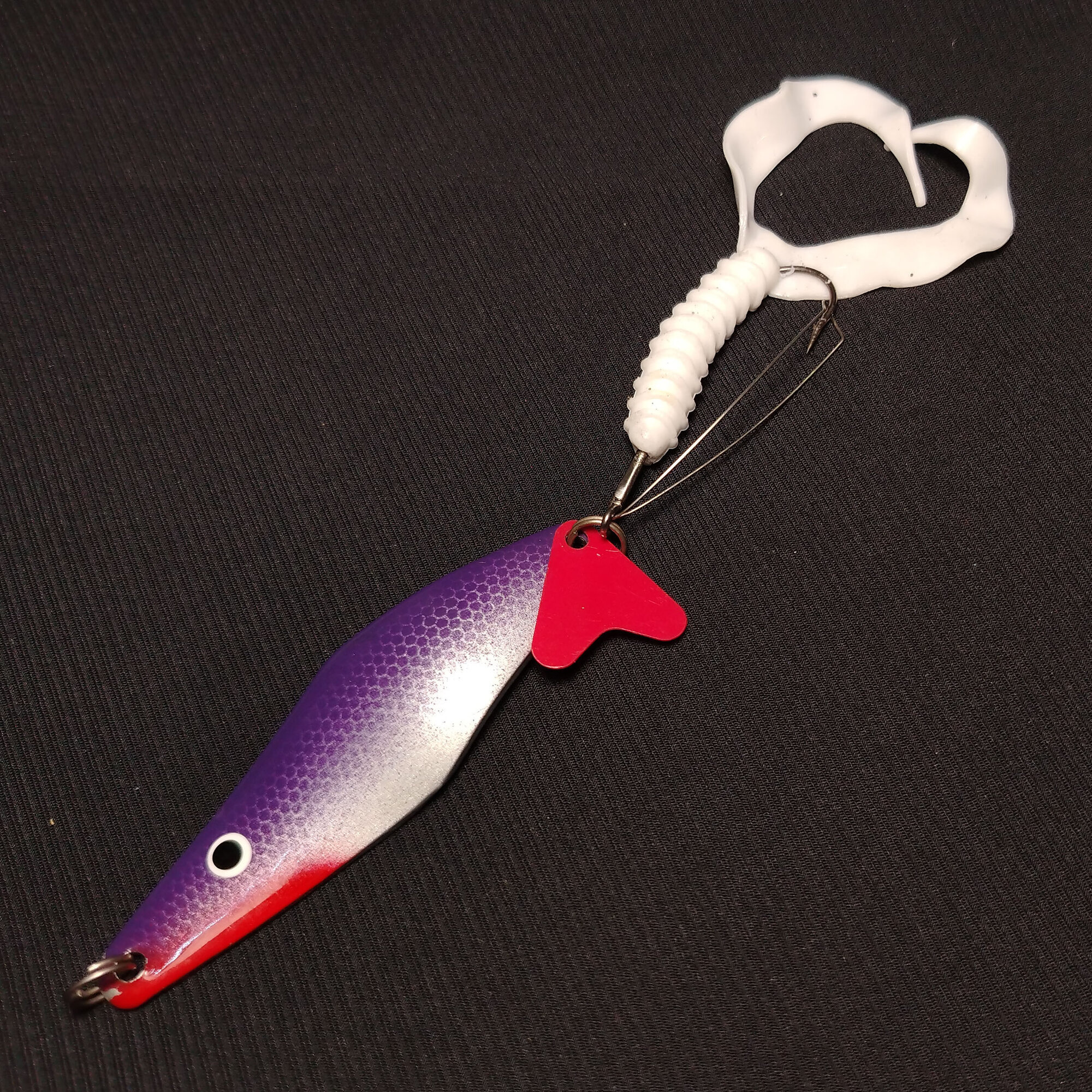 Блесна супер незацепляйка Playfishing сава Прохоровка 79мм 24гр цвет 02