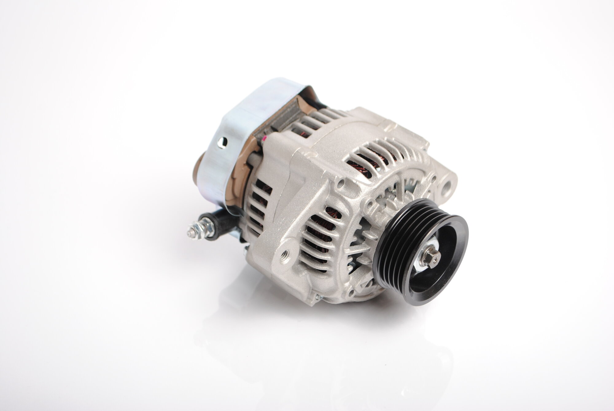 Генератор 27060-72111 Powertec TOYOTA