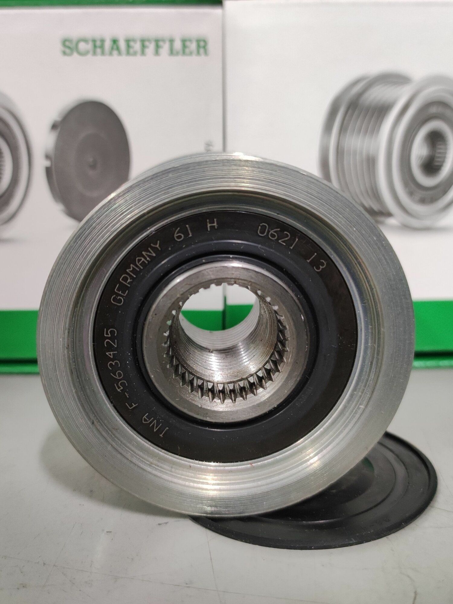 Обгонная муфта генератора INA 535022110 F-563425. XX