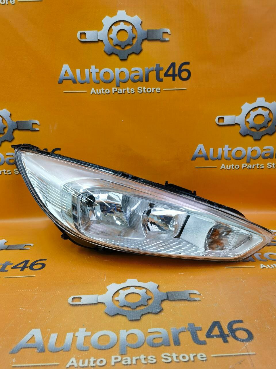 Фара правая Фокус 3 FORD FOCUS 3 хром рест с 2015 по 2019 год электрокорректор