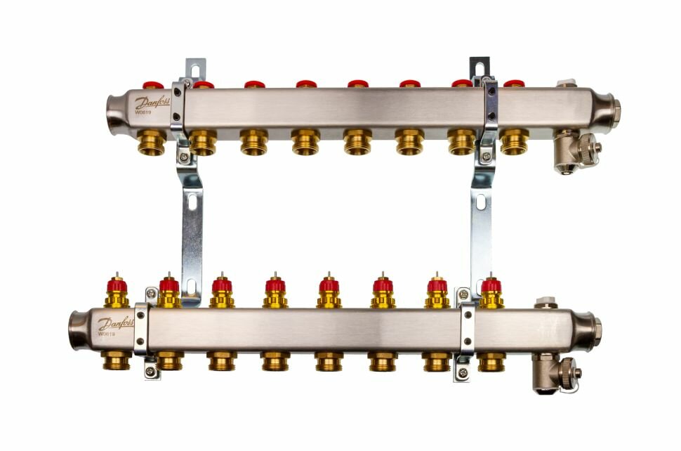 DANFOSS Комплект коллекторов нерж 1"- 8вых SSM-8 с кронштейнами, евроконус 3/4" 088U0978