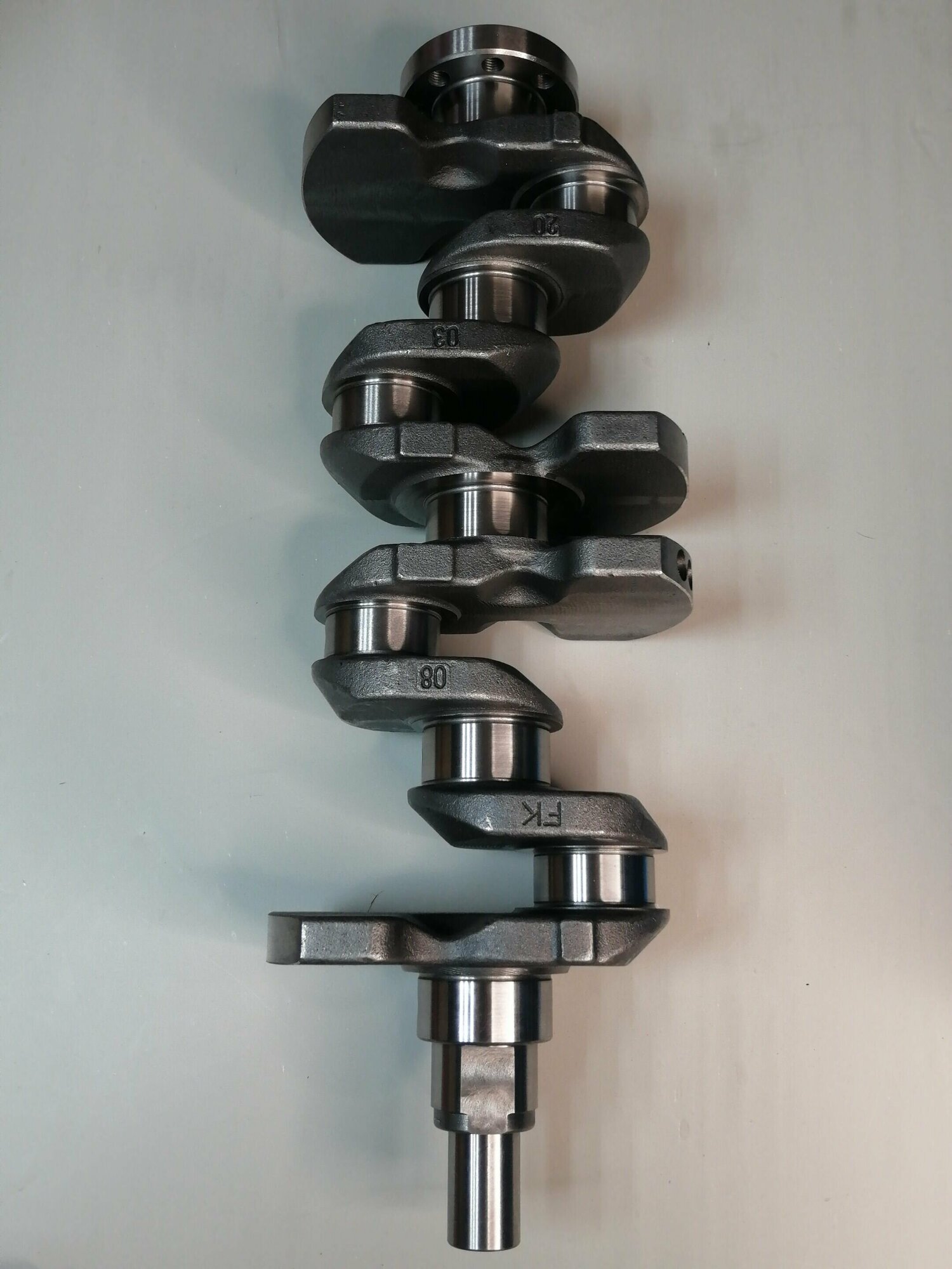 Коленвал Geely Emgrand EC7 [1.5 16V 5MT седан] 1136000313