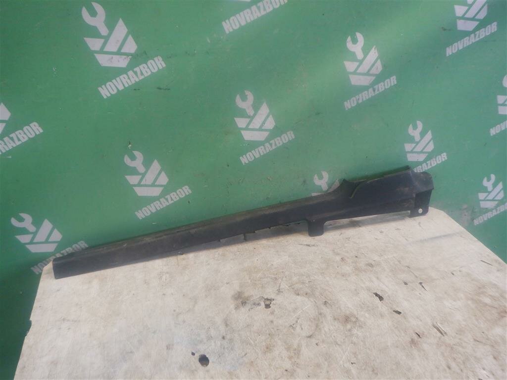 Накладка порога (внутренняя) Audi 80 90 B4 91-94