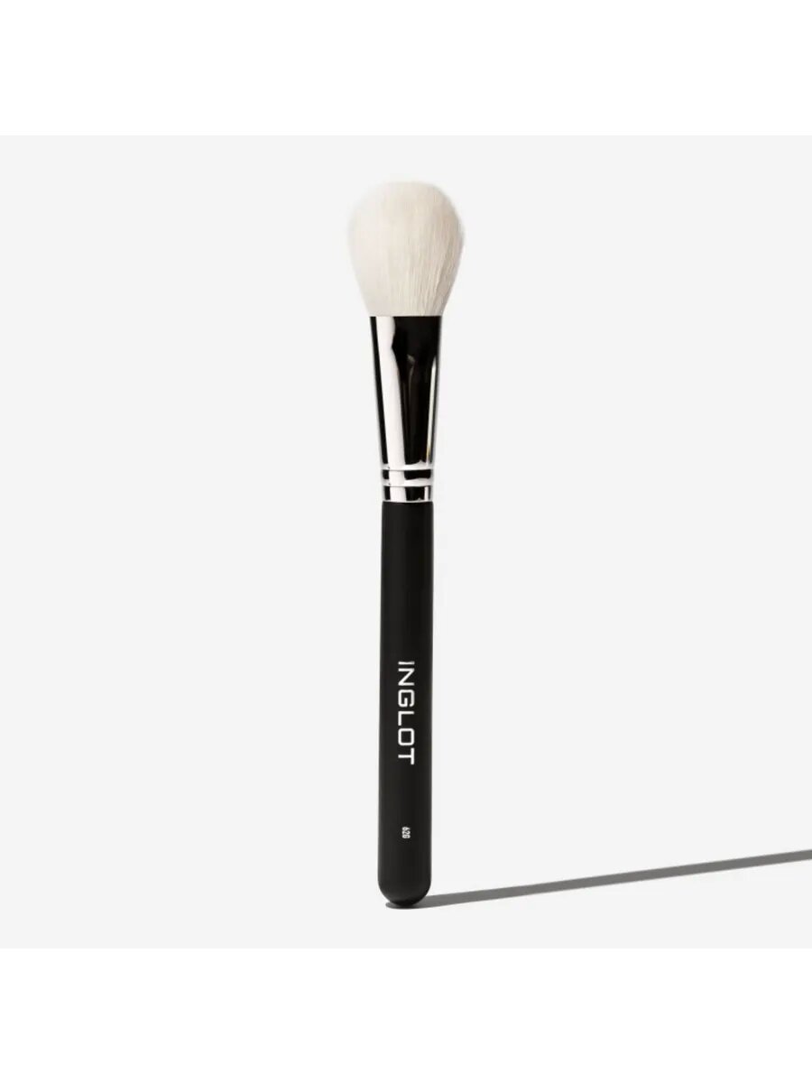 Кисть полуплоская для сухой коррекции и пудр INGLOT натуральный ворс Makeup Brush 62G