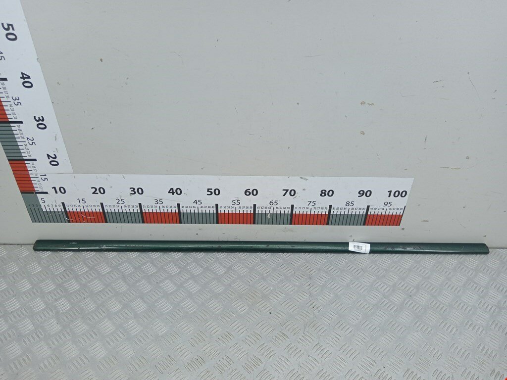 Накладка (молдинг) двери передней правой Volkswagen Golf 4 1J3853516 арт. 2103854