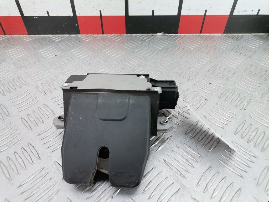 Замок крышки багажника Ford Focus 2 1570448 арт. 1845590